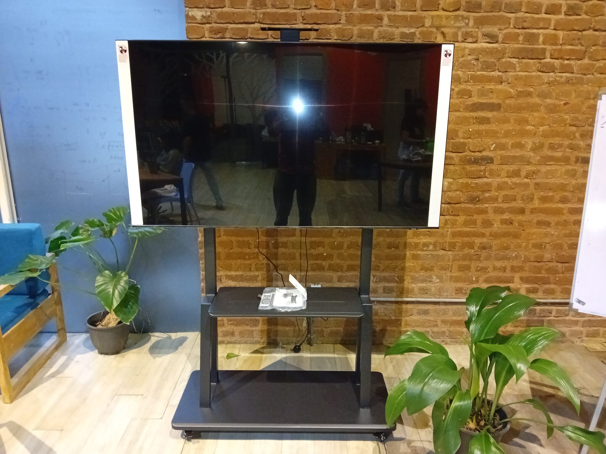 Movable Smart Board Stand 43"-100" Smart Board| Extra Strong